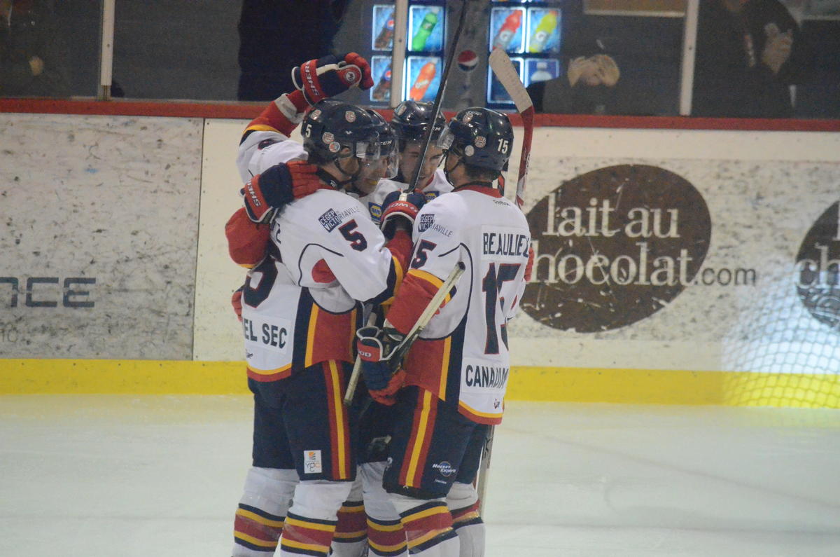 Patrick Tremblay procure la victoire au Titan - La Nouvelle Union et L ...