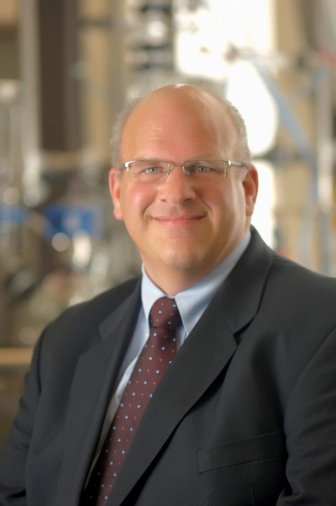 Martin Demers dirigera l’École nationale du meuble et de l’ébénisterie ...