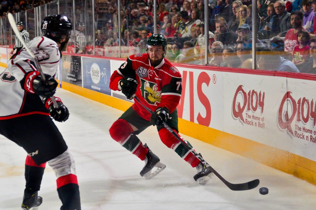 Jocktan Chainey met sa carrière sur pause pour ses études - La Nouvelle ...