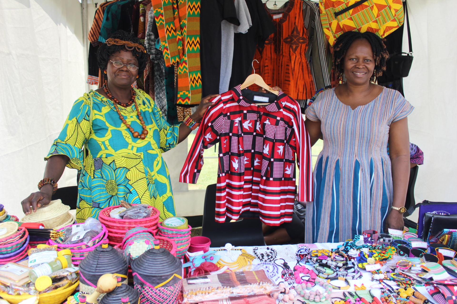 Une grande fête africaine soutenue par des artistes généreux - La ...
