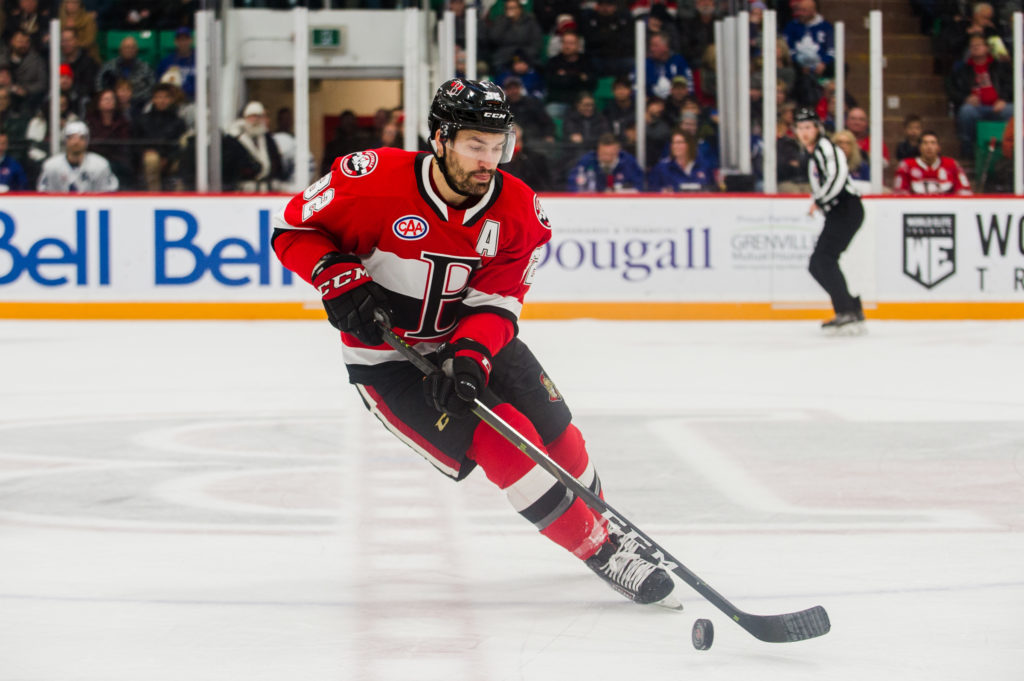 Hubert Labrie poursuivra son aventure chez les Sénateurs - La Nouvelle ...