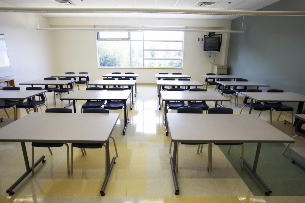 COVID-19 : plusieurs classes en confinement préventif - La Nouvelle ...