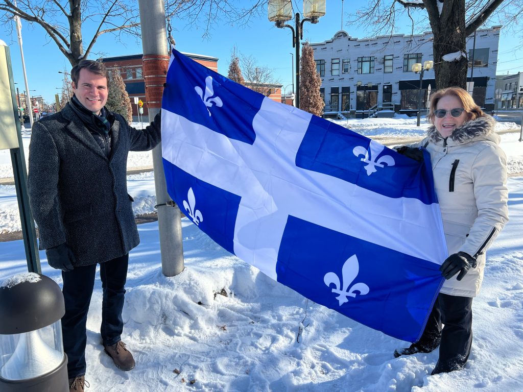 Jour du Drapeau : un emblème et une histoire à mettre de l'avant - La ...