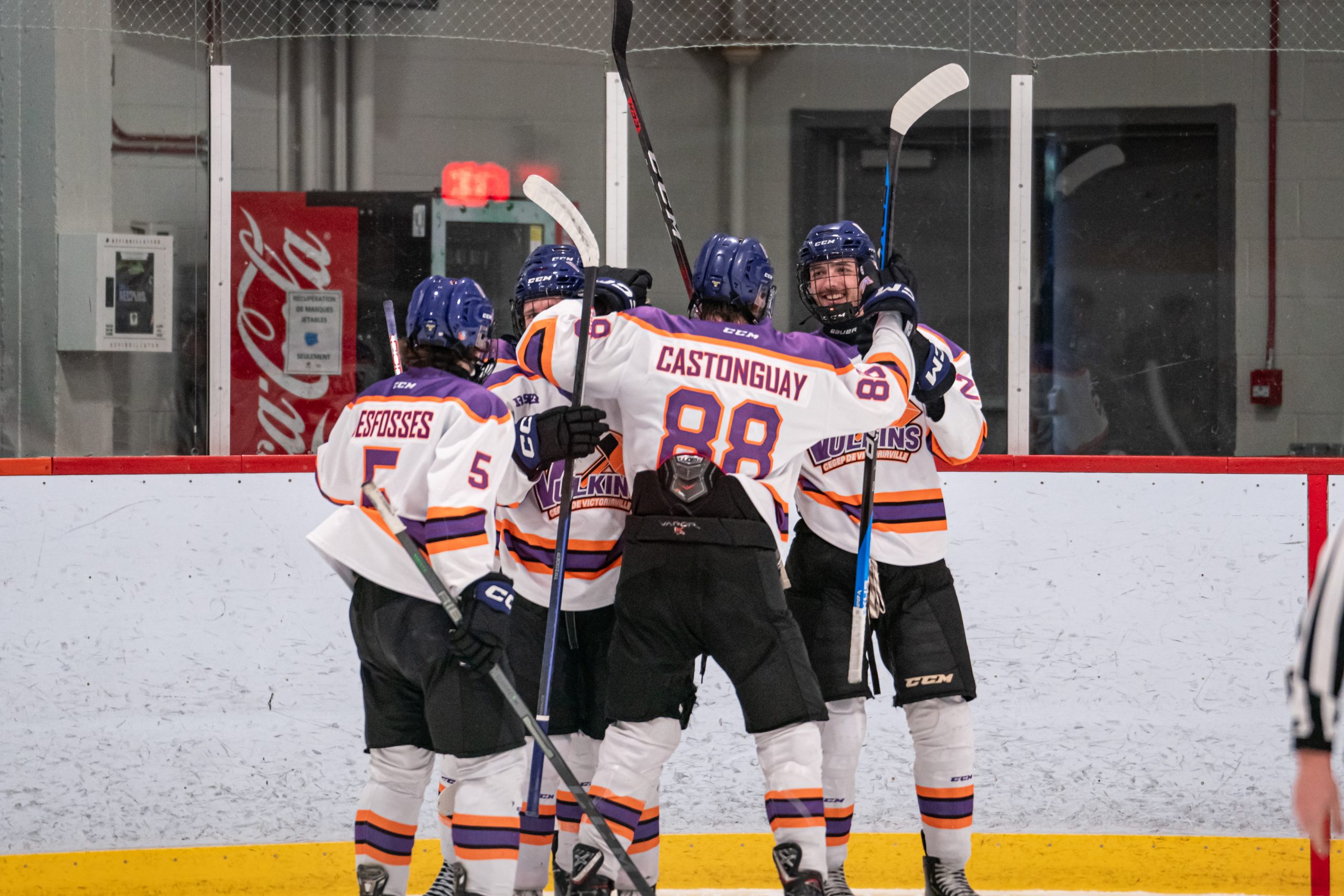 Hockey : les Vulkins en tête du classement - La Nouvelle Union et L ...