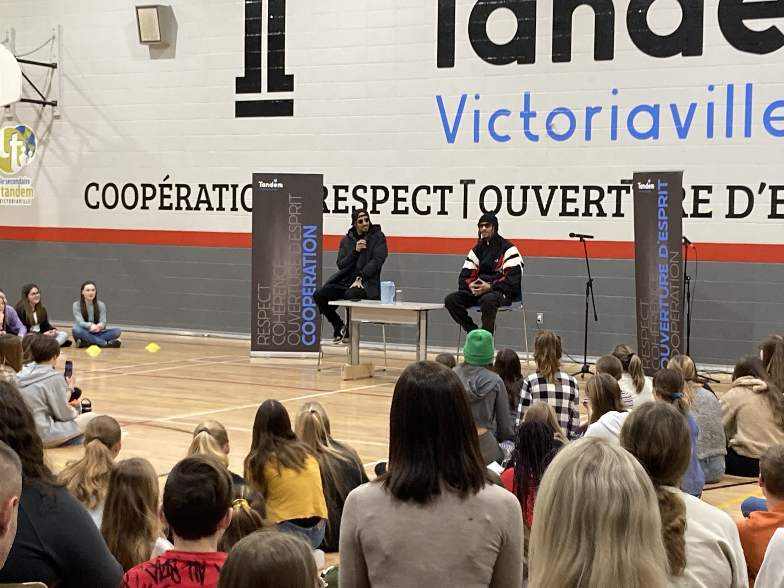 Les Twins rencontrent des centaines de jeunes à Victo - La Nouvelle ...