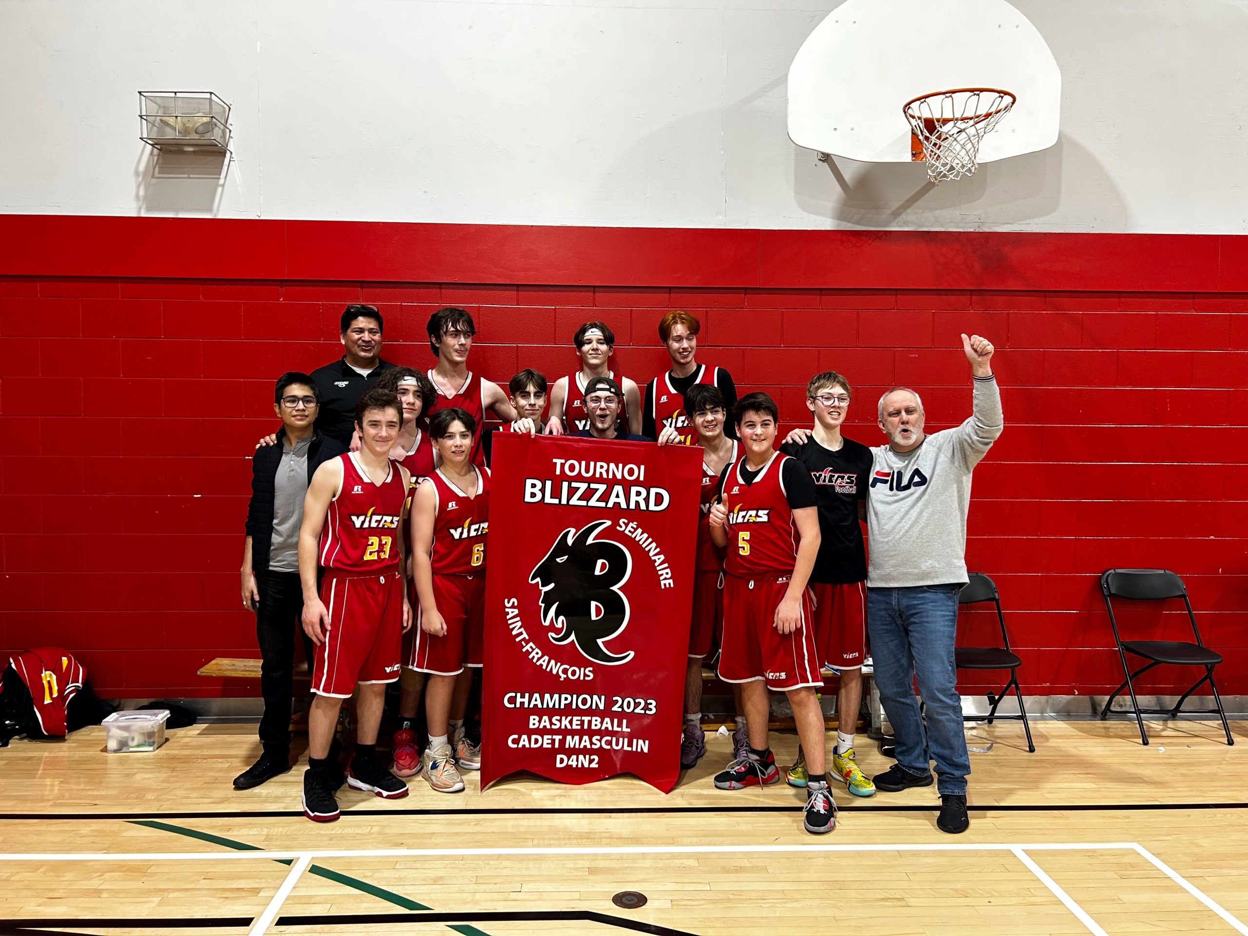 Basketball masculin : une première bannière pour les Vicas cette saison - La Nouvelle Union et L ...