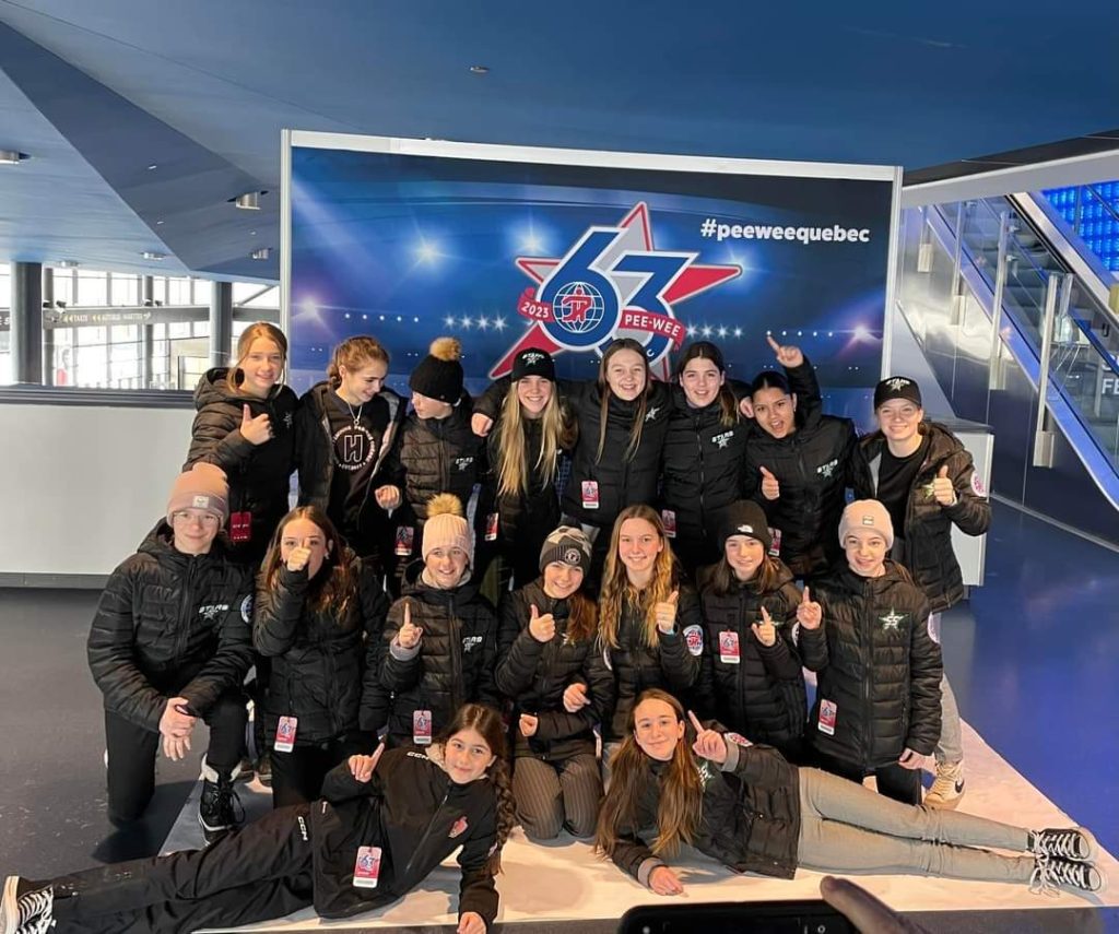 Tournoi pee-wee de Québec : les Stars 55 accèdent à la demi-finale - La ...