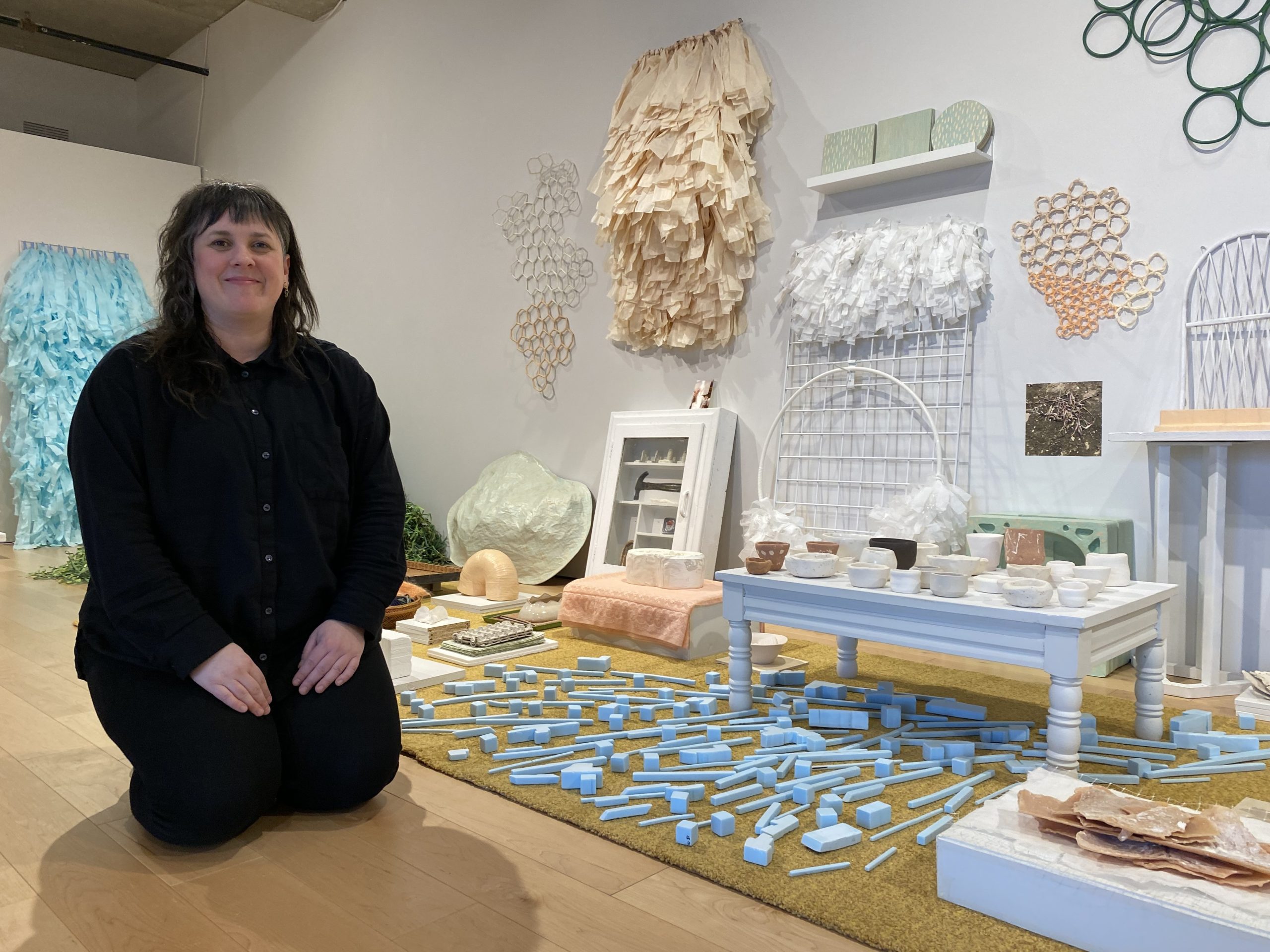 Le monde "habité" et revisité d'Andrée-Anne Dupuis-Bourret au Carré 150 ...