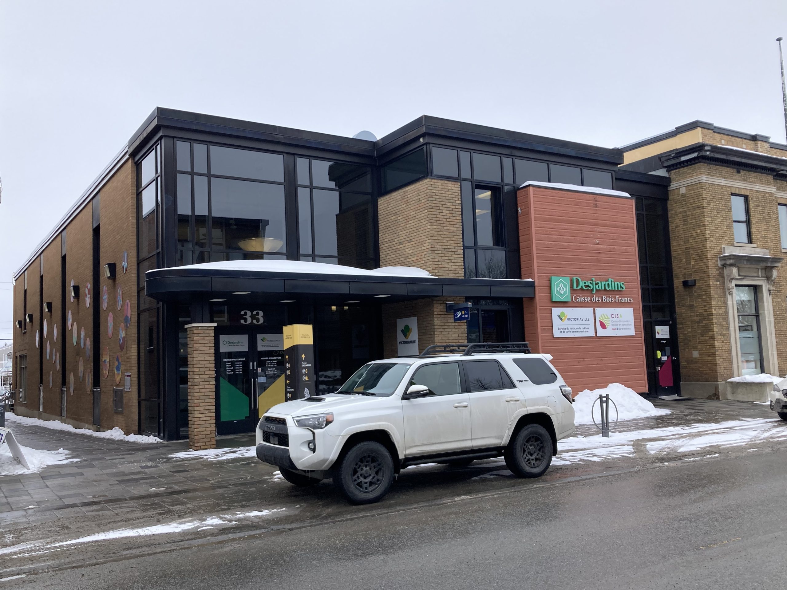 Fin prochaine des services au comptoir de la Caisse au centre-ville - La Nouvelle Union et L ...