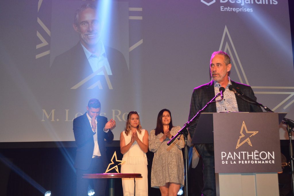 Panthéon : les grands honneurs pour Louis Roy et Anthony Vallée - La ...