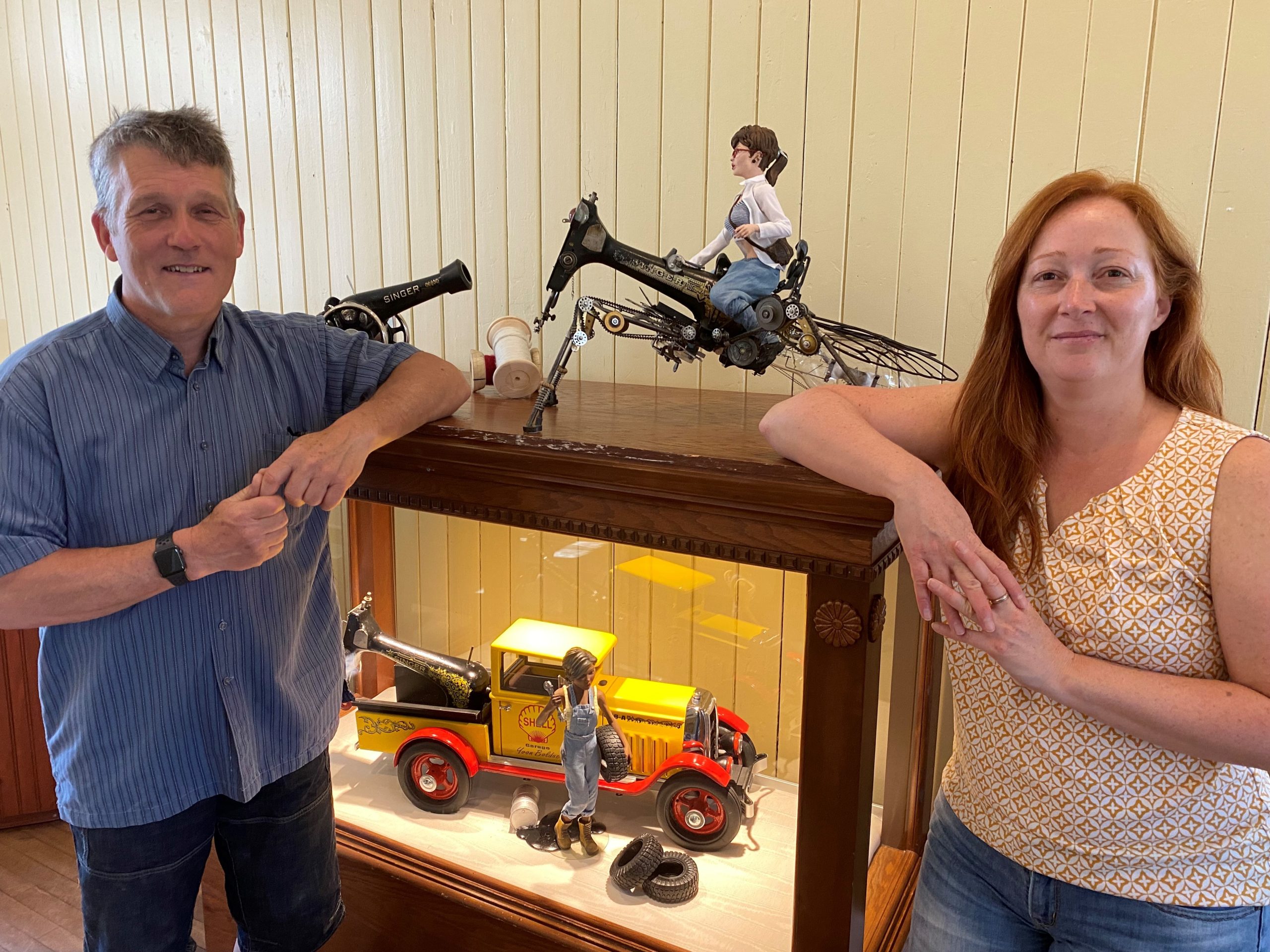 Machines à coudre modifiées à la Maison de la culture - La Nouvelle ...