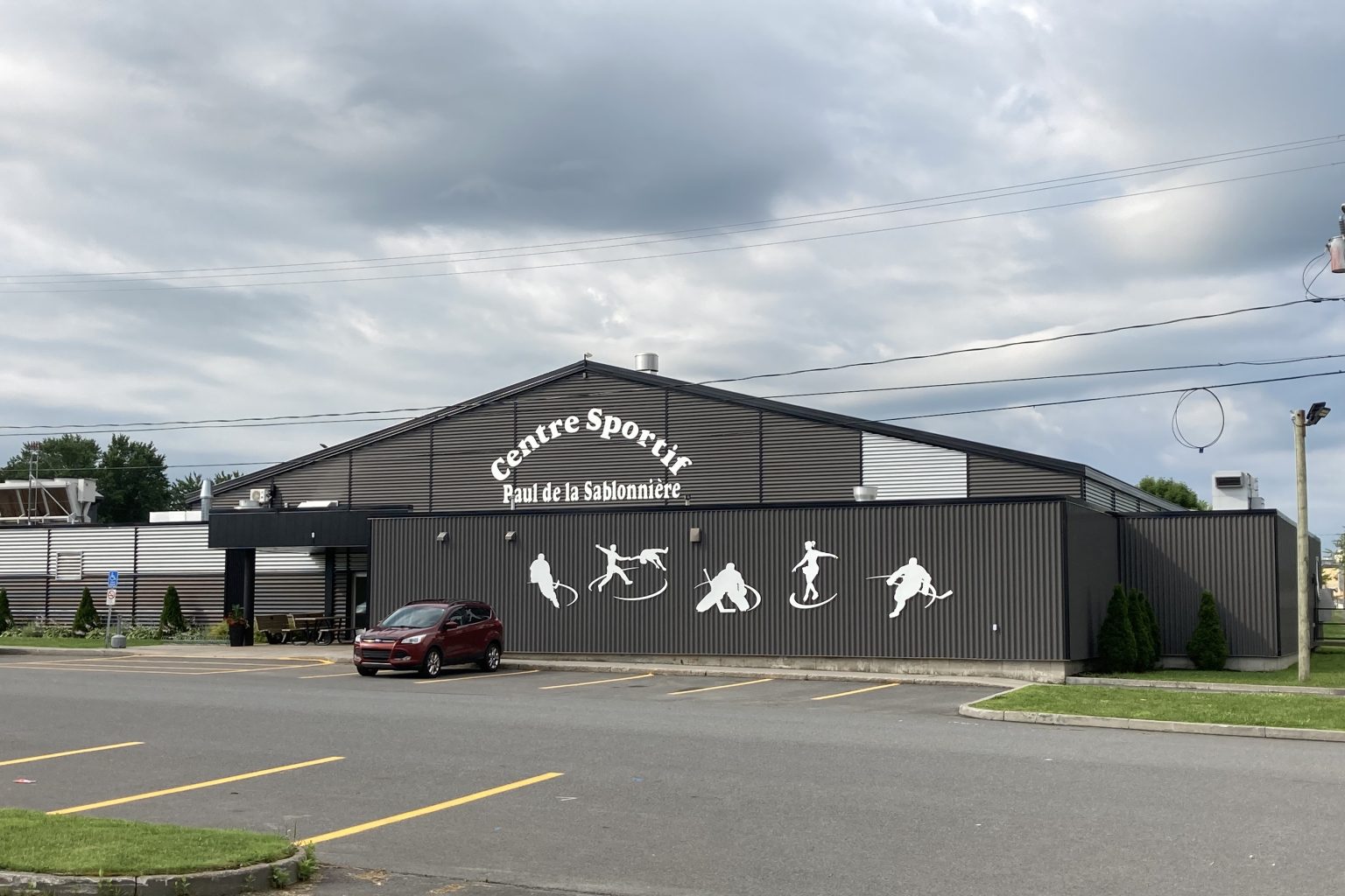 Mise à niveau de l'aréna : Princeville adopte un règlement d'emprunt de ...