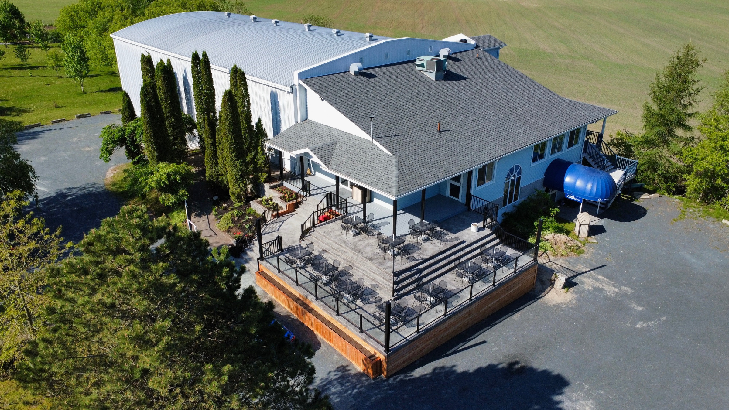 La Salle Kingsey tournée vers l'avenir - La Nouvelle Union et L’Avenir ...