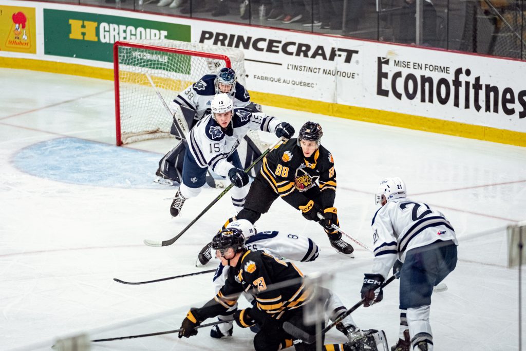Carl Mallette fier de ses joueurs malgré la défaite de dimanche - La ...