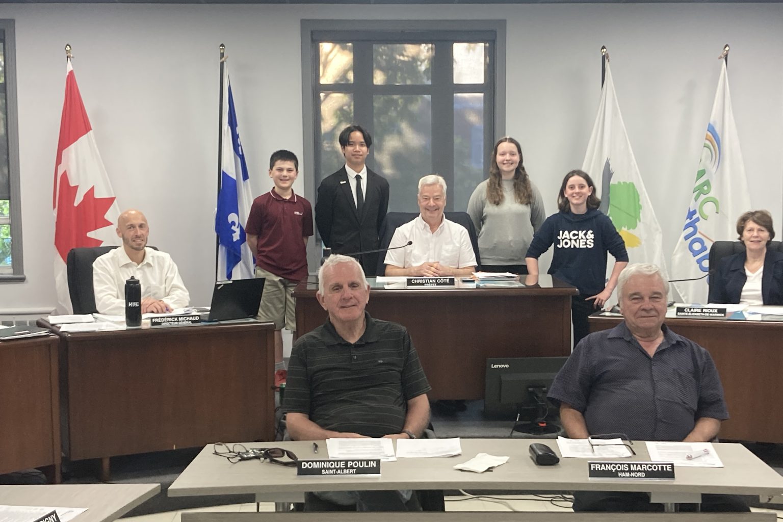 Le Conseil jeunesse expose ses réflexions et recommandations - La ...