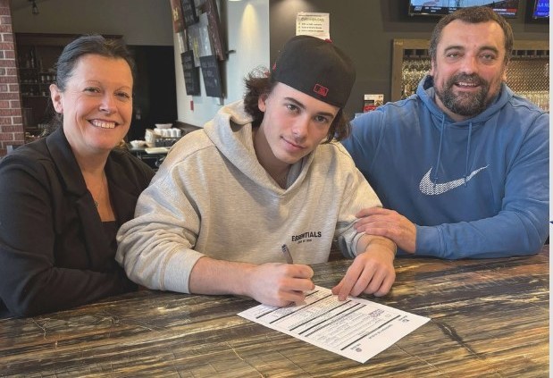 Malik Houle se joint au Titan - La Nouvelle Union et L’Avenir de l’Érable