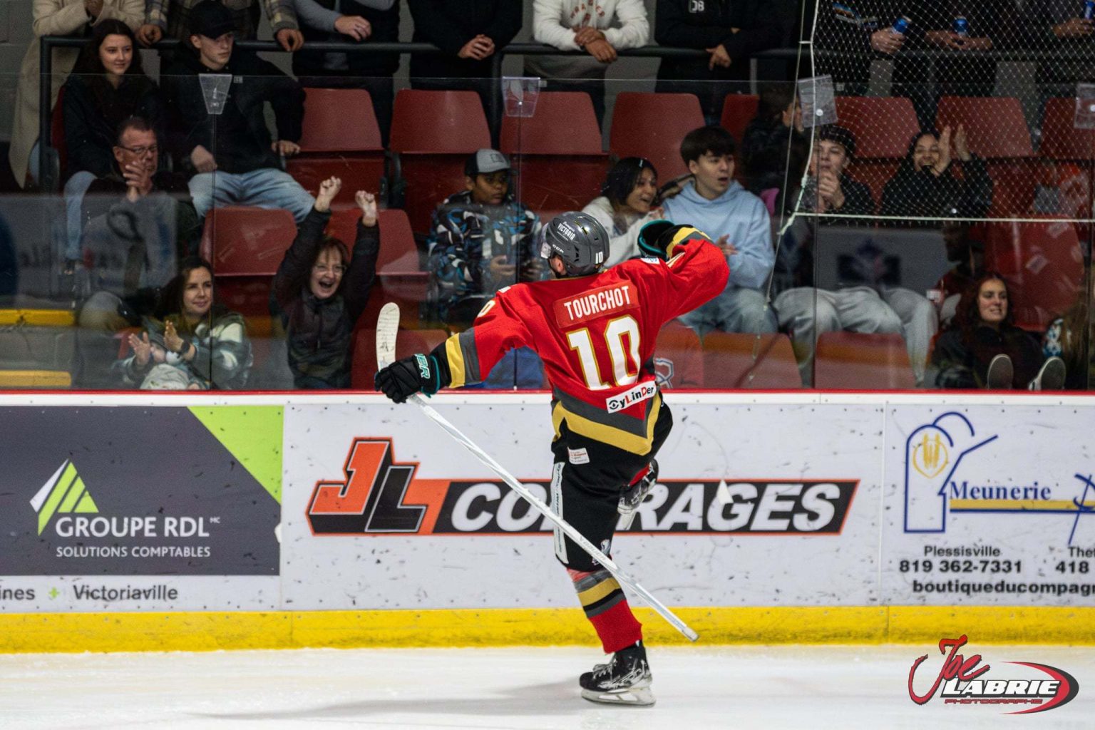 Le Métal Pless prend la mesure des Bisons - La Nouvelle Union et L ...