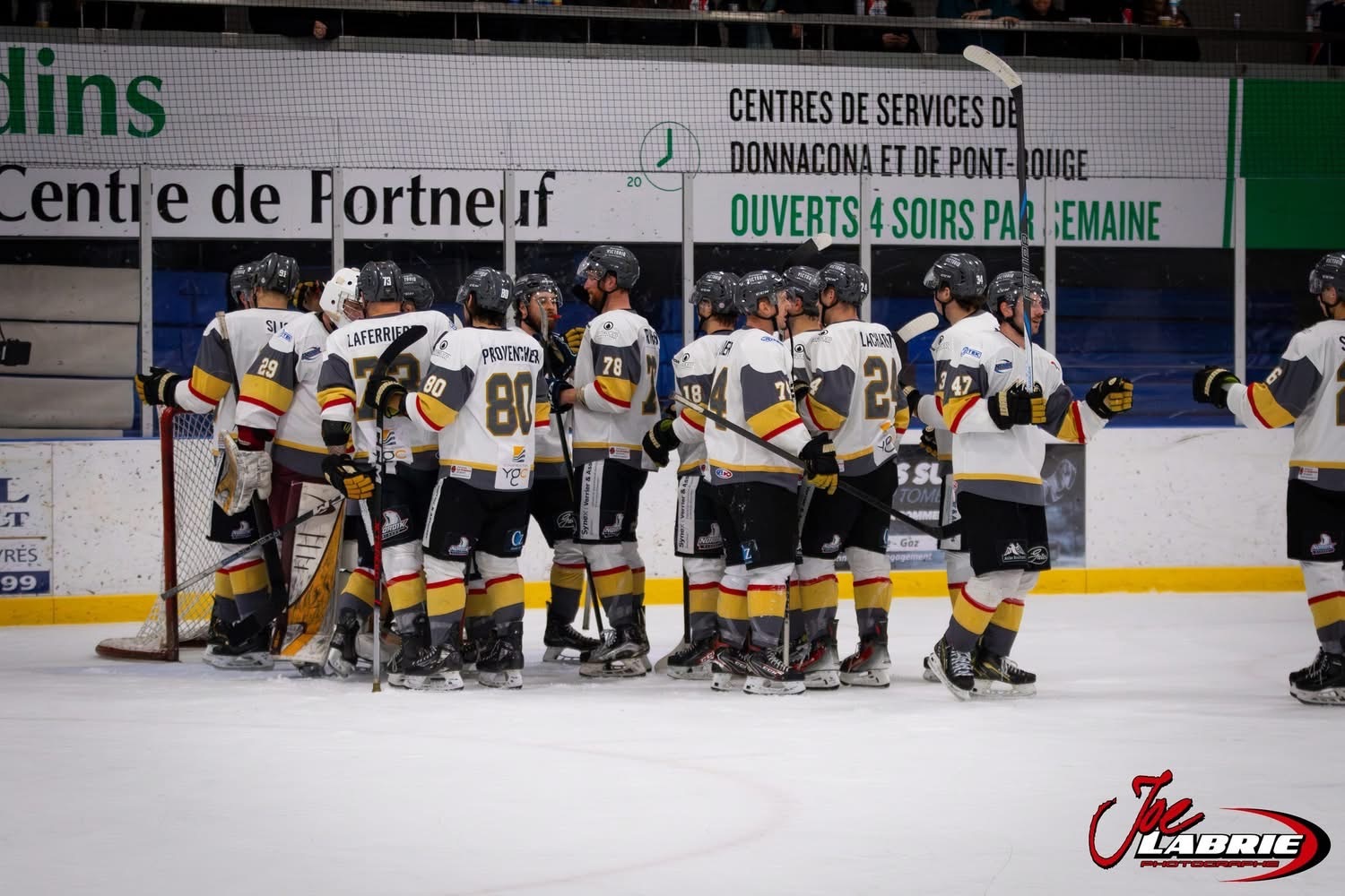 Le Métal Pless l'emporte contre le REEQ Isolation - La Nouvelle Union ...