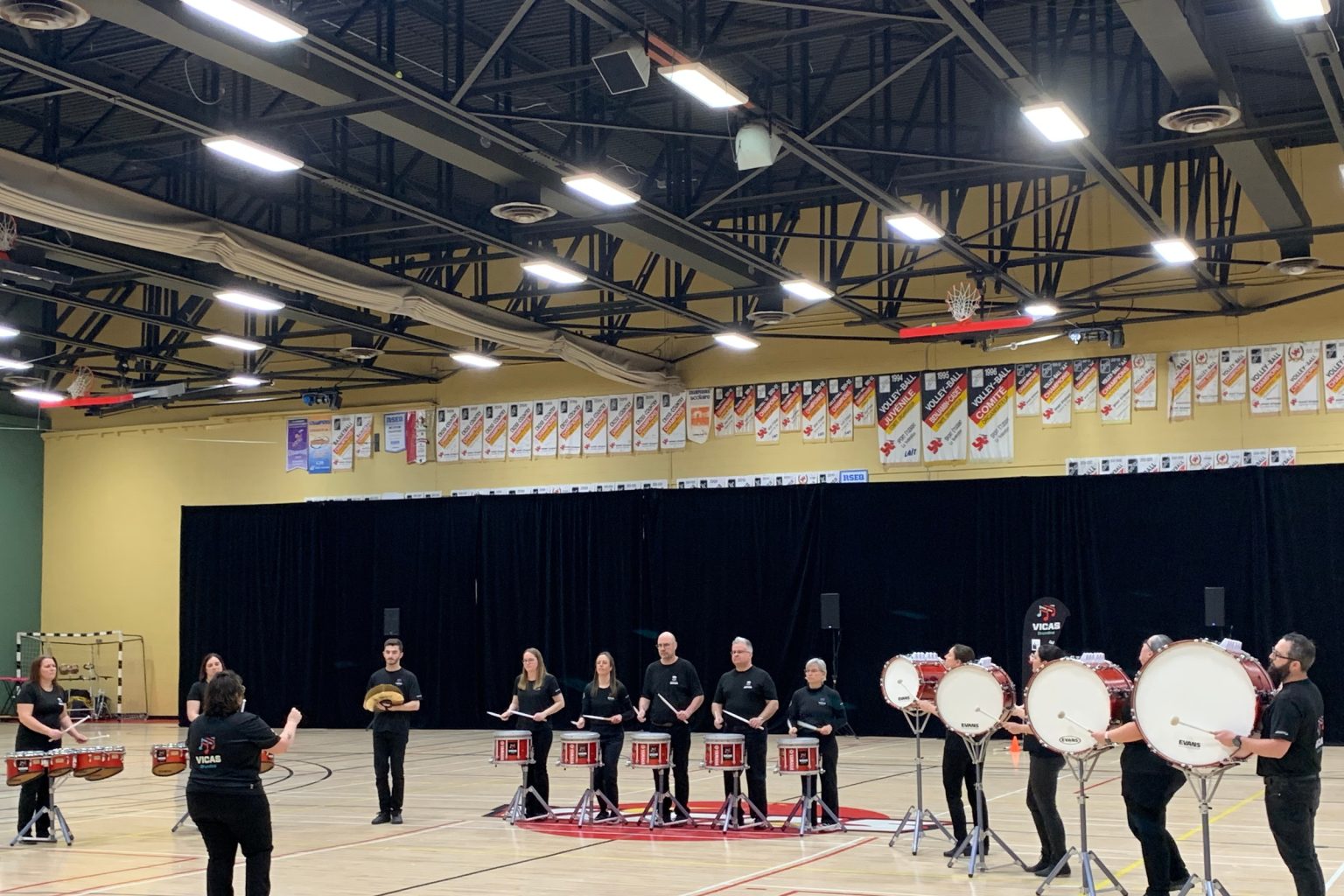Compétition "Drumline en rythme et en mouvement" : Vicas Drumlines fait belle figure - La ...