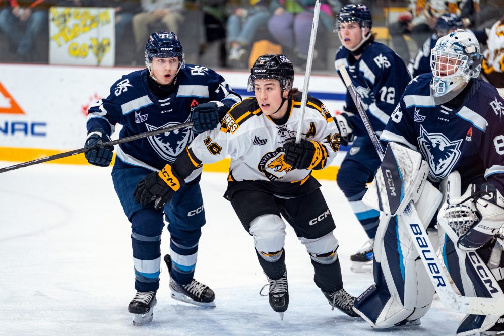 Un match à oublier - La Nouvelle Union et L’Avenir de l’Érable