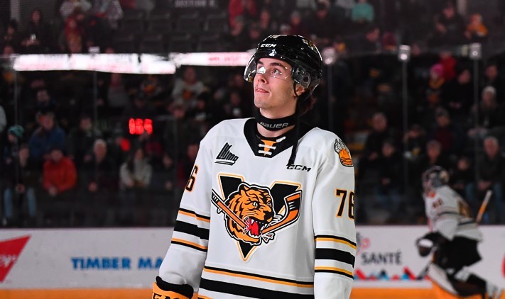 Une défaite pour les débuts de Frédéric Brunet dans la LNH - La ...